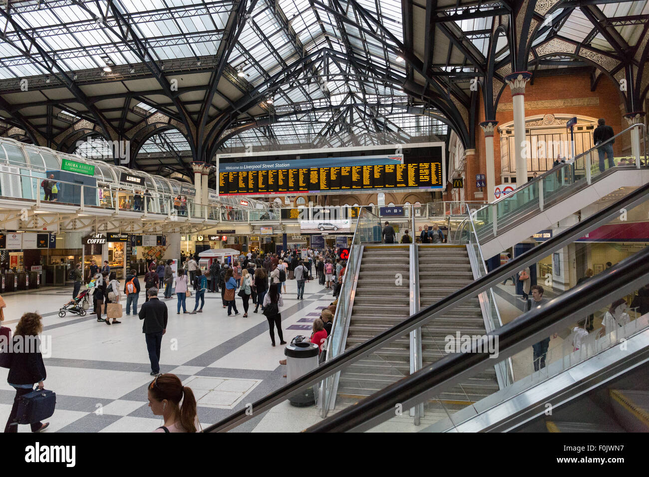London Liverpool station concourse, London England Stock Photo - Alamy
