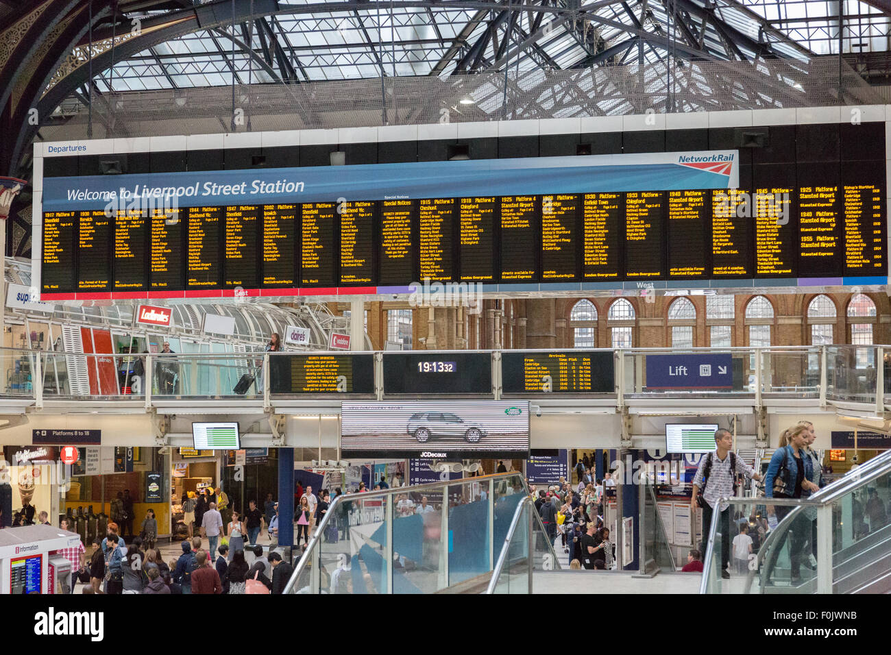 London Liverpool station concourse, London England Stock Photo - Alamy