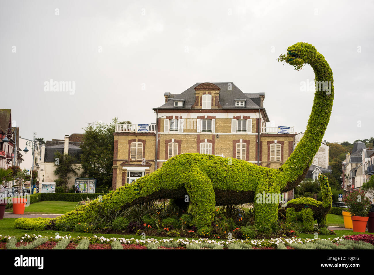 Giant Topiary dinosaur at Villers-sur-Mer, France Stock Photo - Alamy