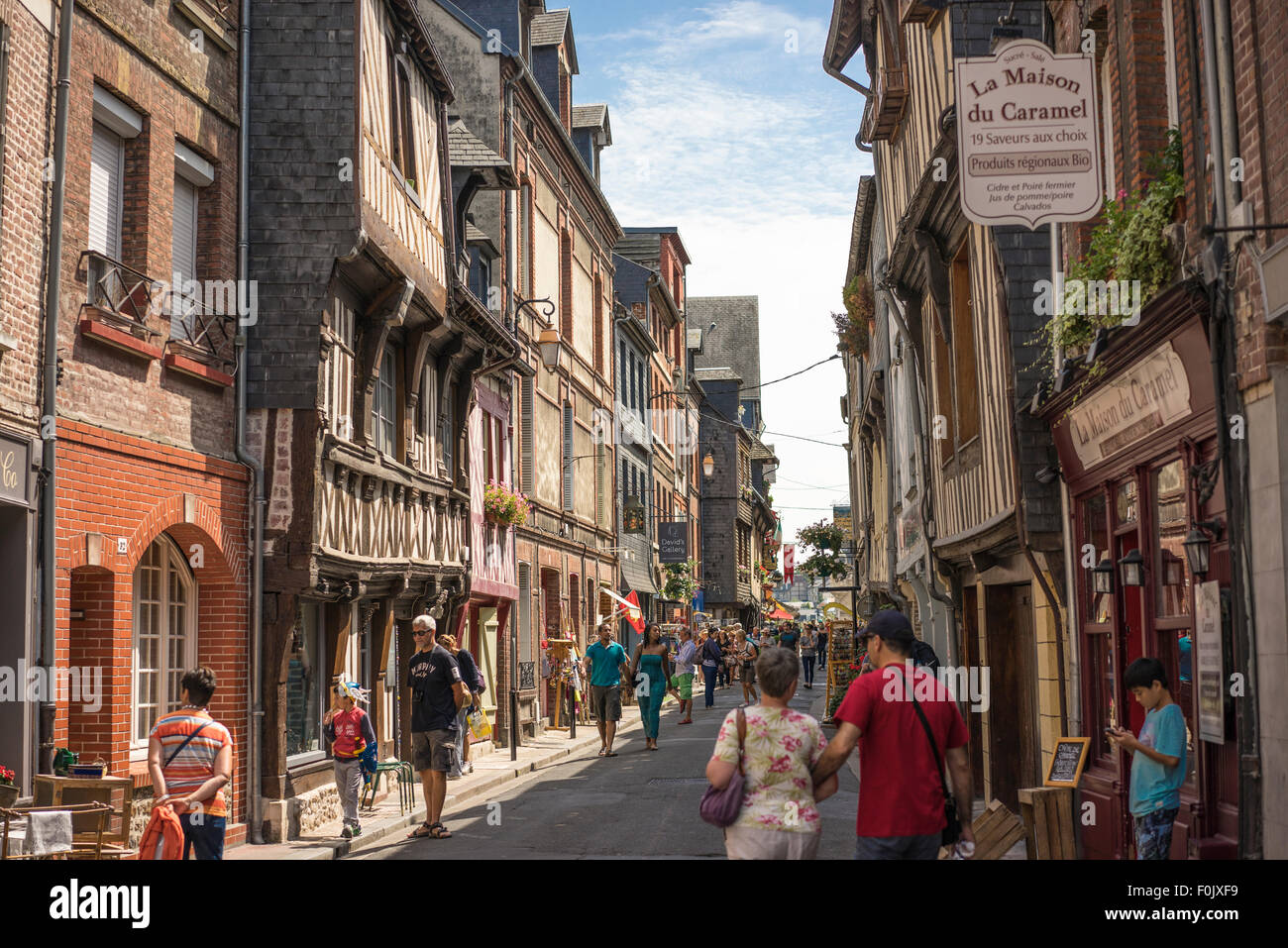 Honfleur france shops hi-res stock photography and images - Alamy