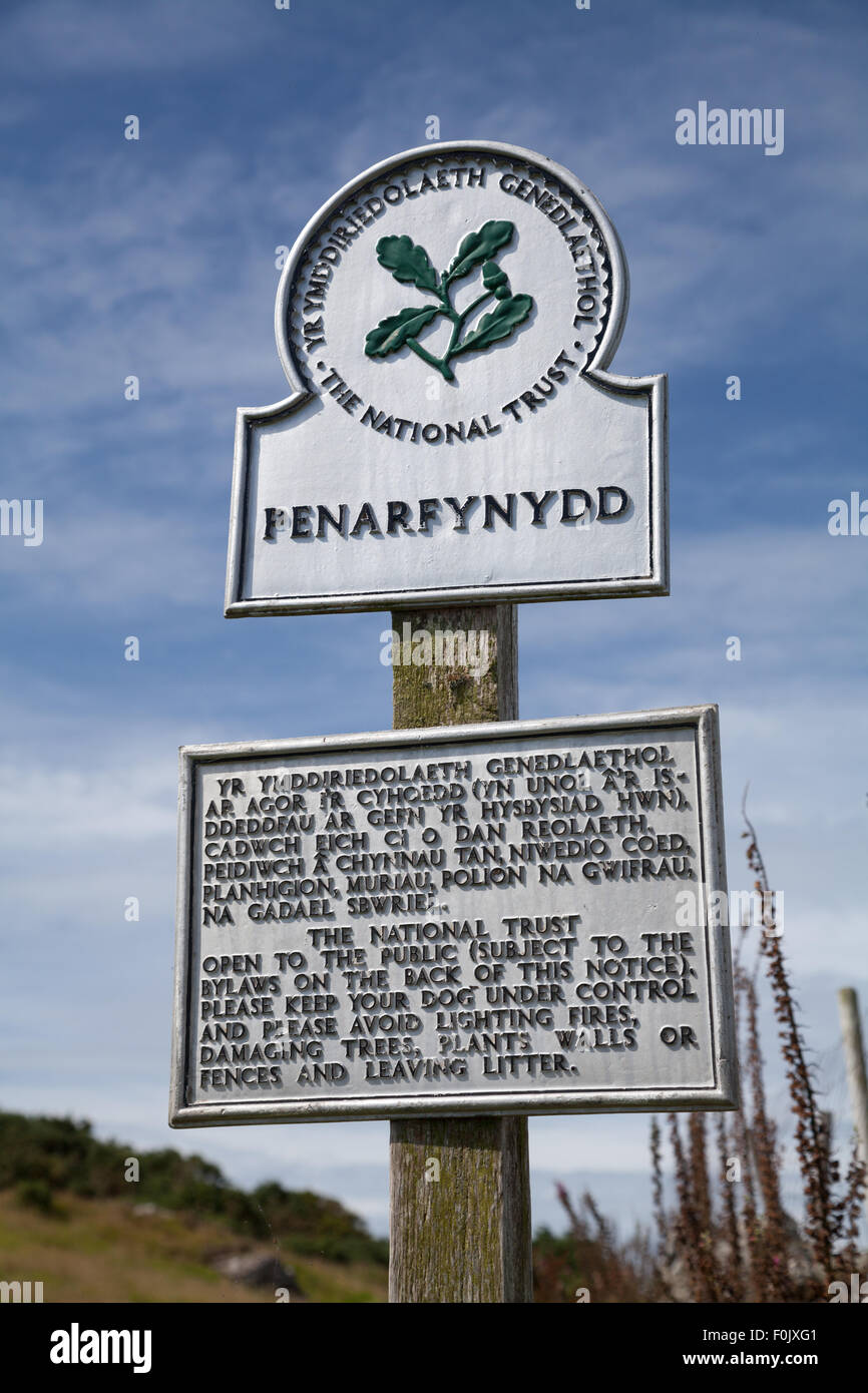 National trust sign signage hi-res stock photography and images - Alamy