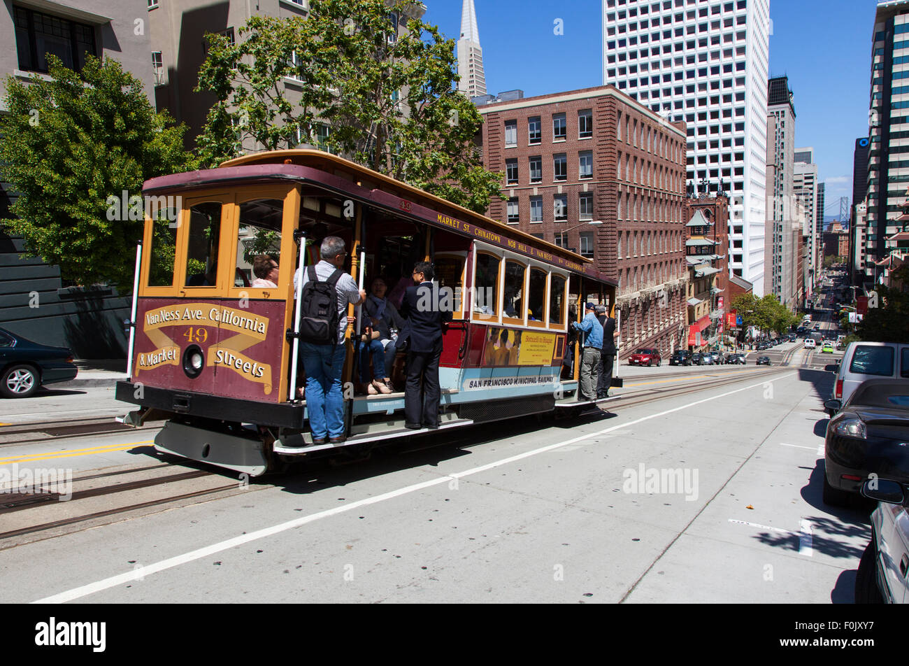 Downtown streets and transportation system hi-res stock photography and ...