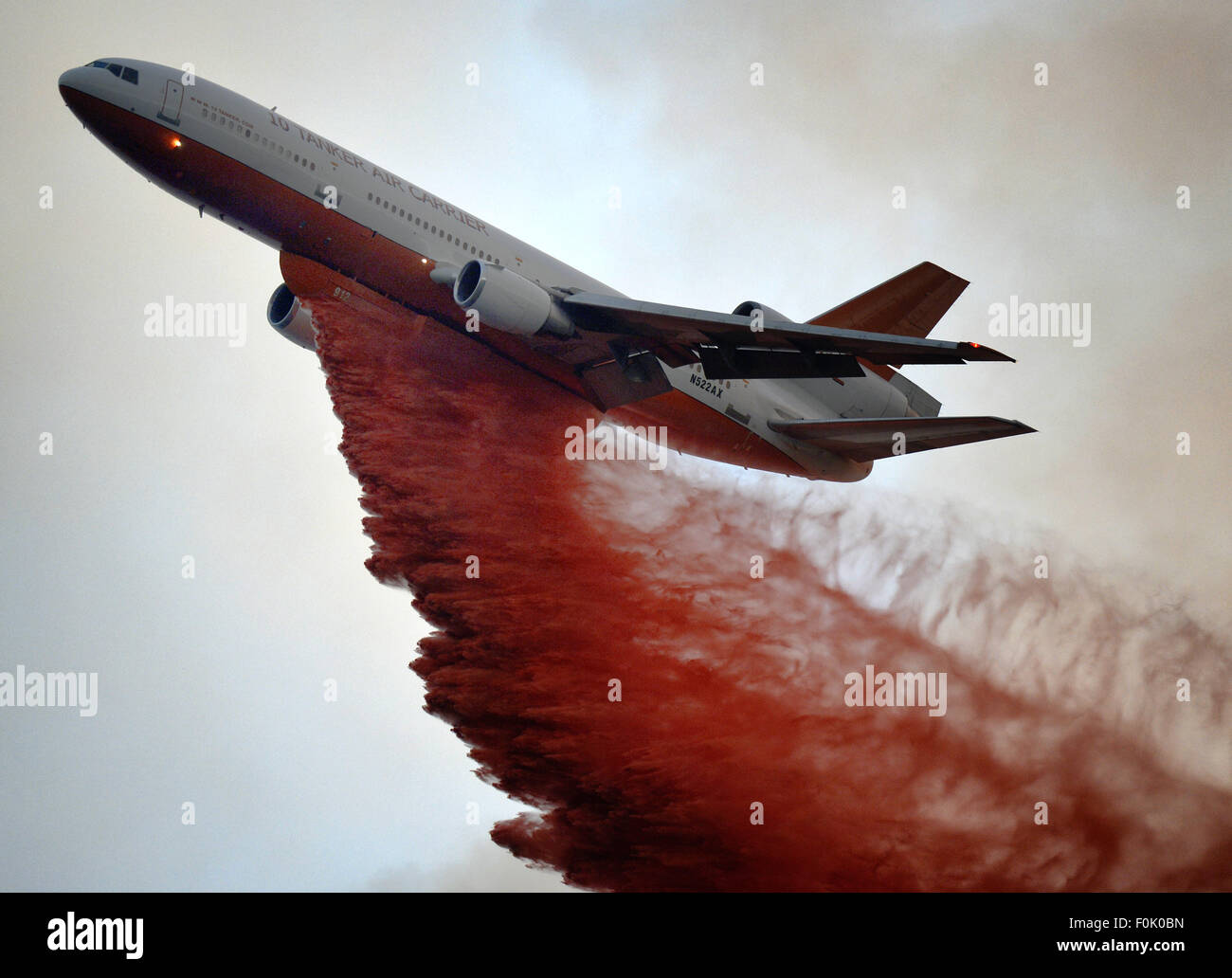 10 tanker air carrier hi-res stock photography and images - Alamy