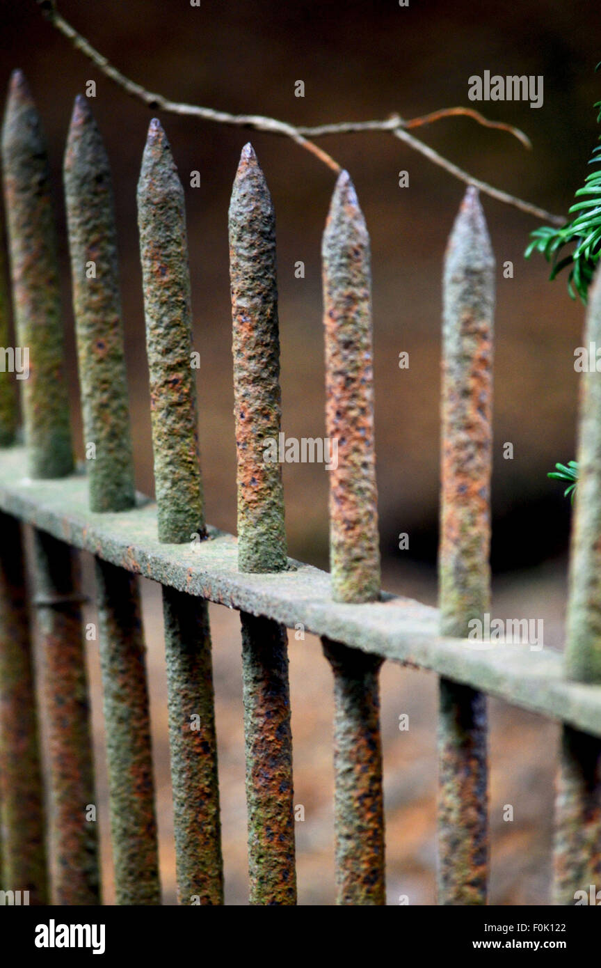 Railing with rust hi-res stock photography and images - Alamy
