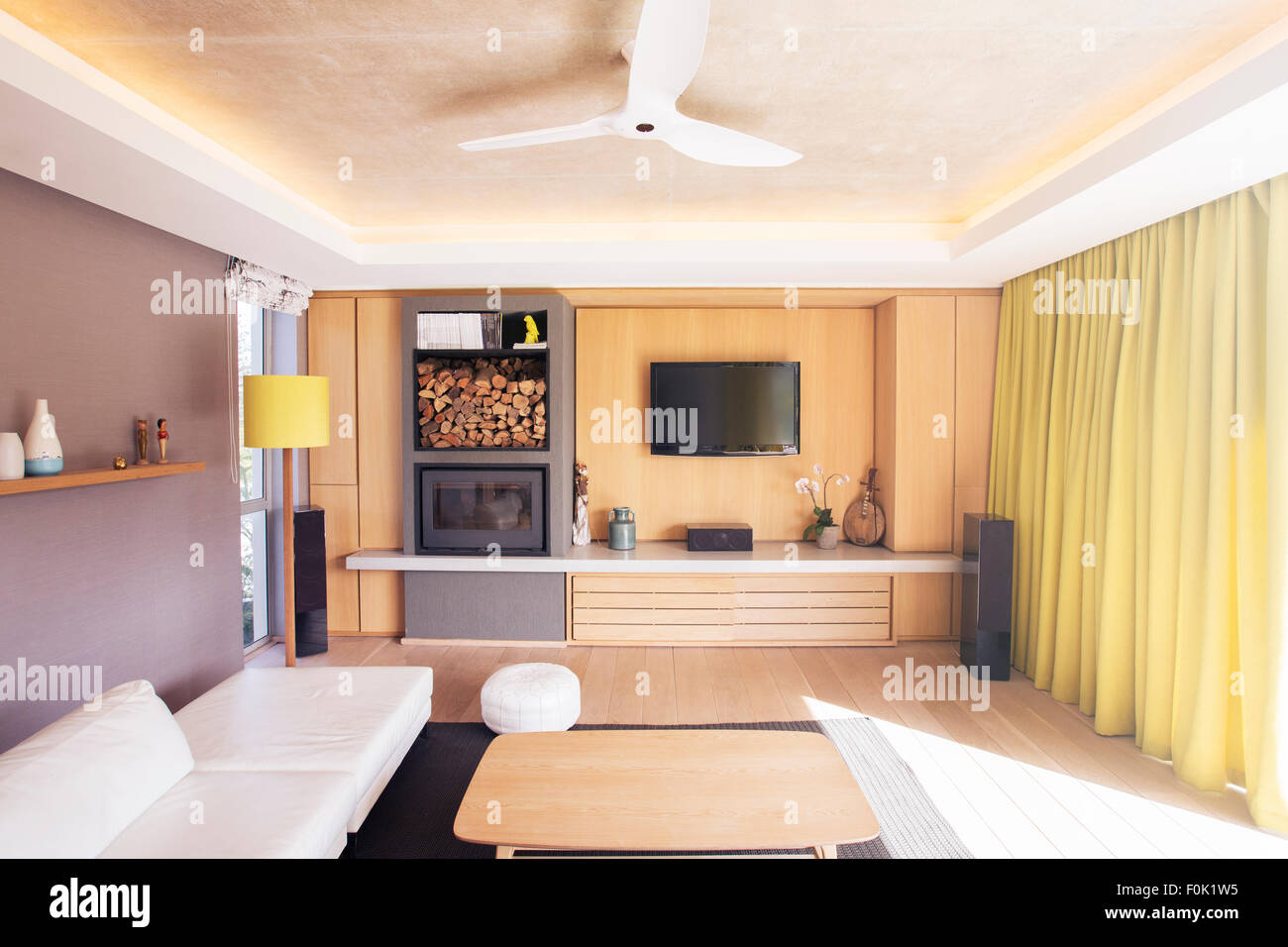 Home showcase living room Stock Photo - Alamy