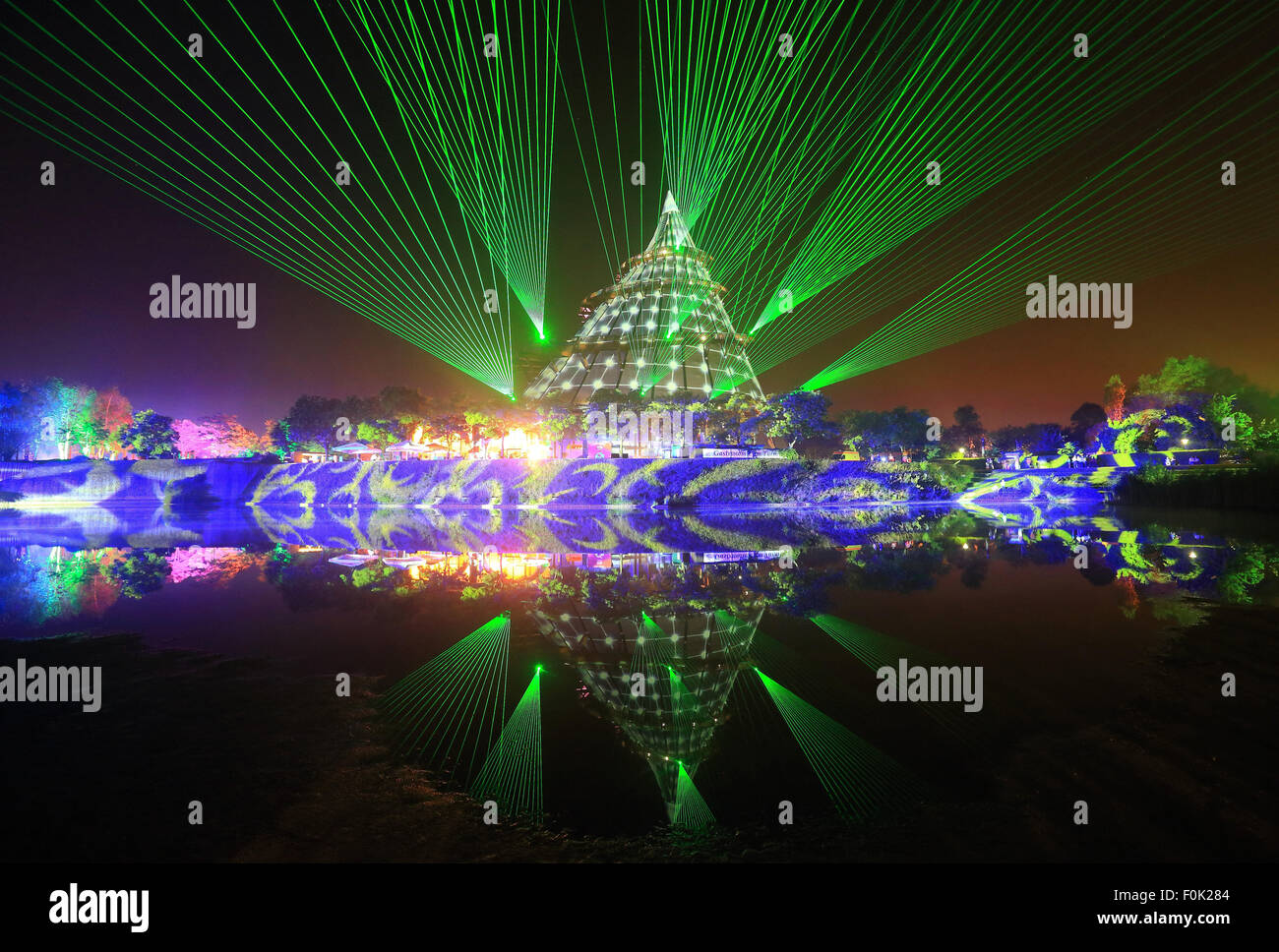 15 metre tall tower hi-res stock photography and images - Alamy