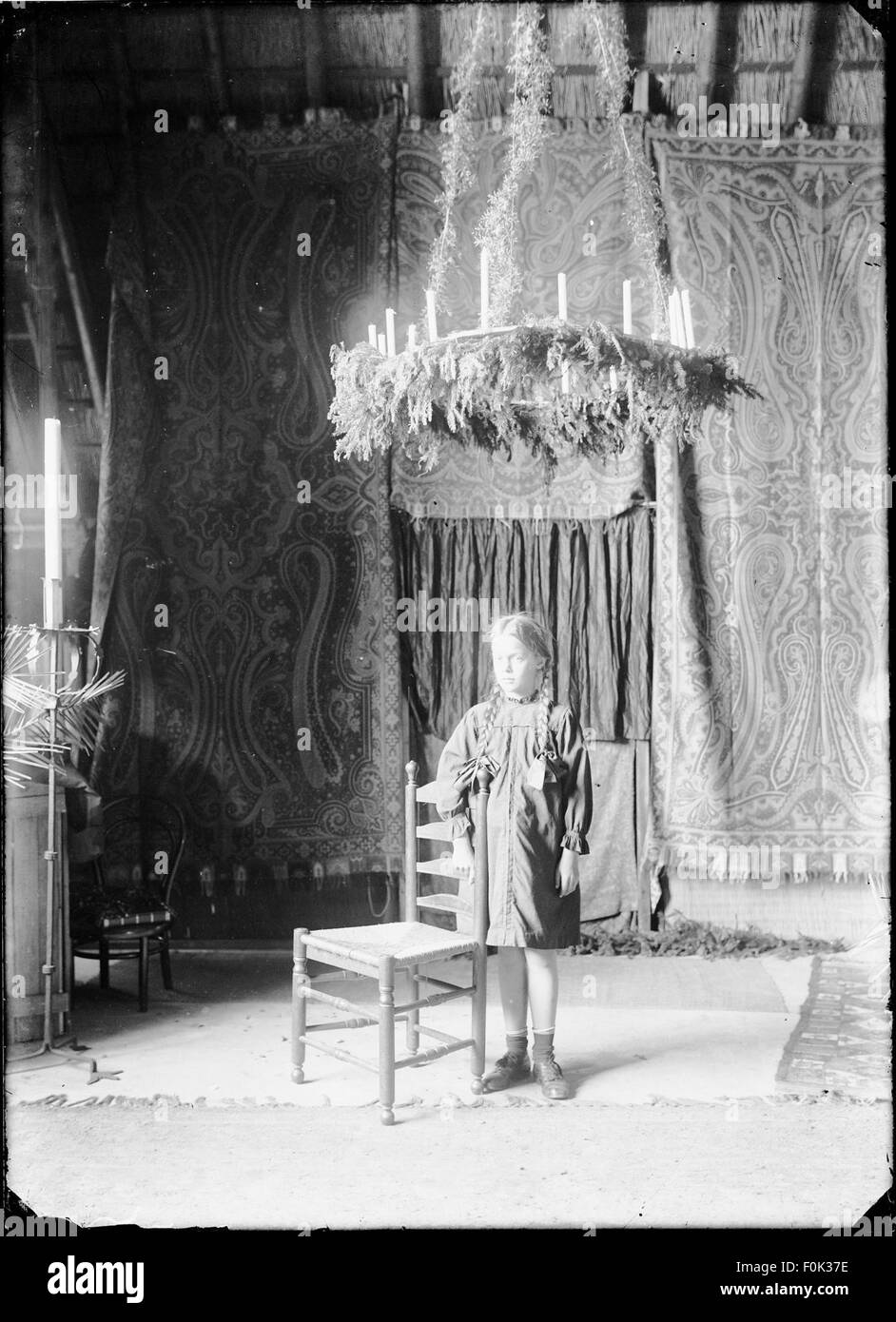 Toos Graadt van Roggen was a prominent Dutch artist, known for her ...