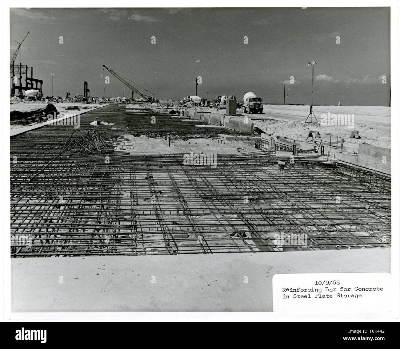 Steel reinforcing plate hi-res stock photography and images - Alamy