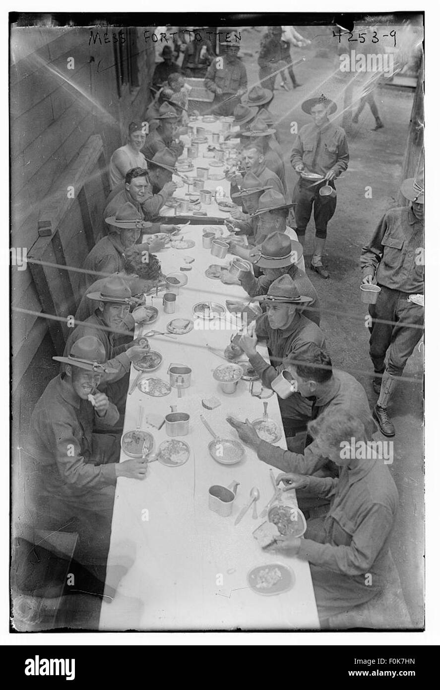 American military mess facilities Black and White Stock Photos & Images ...