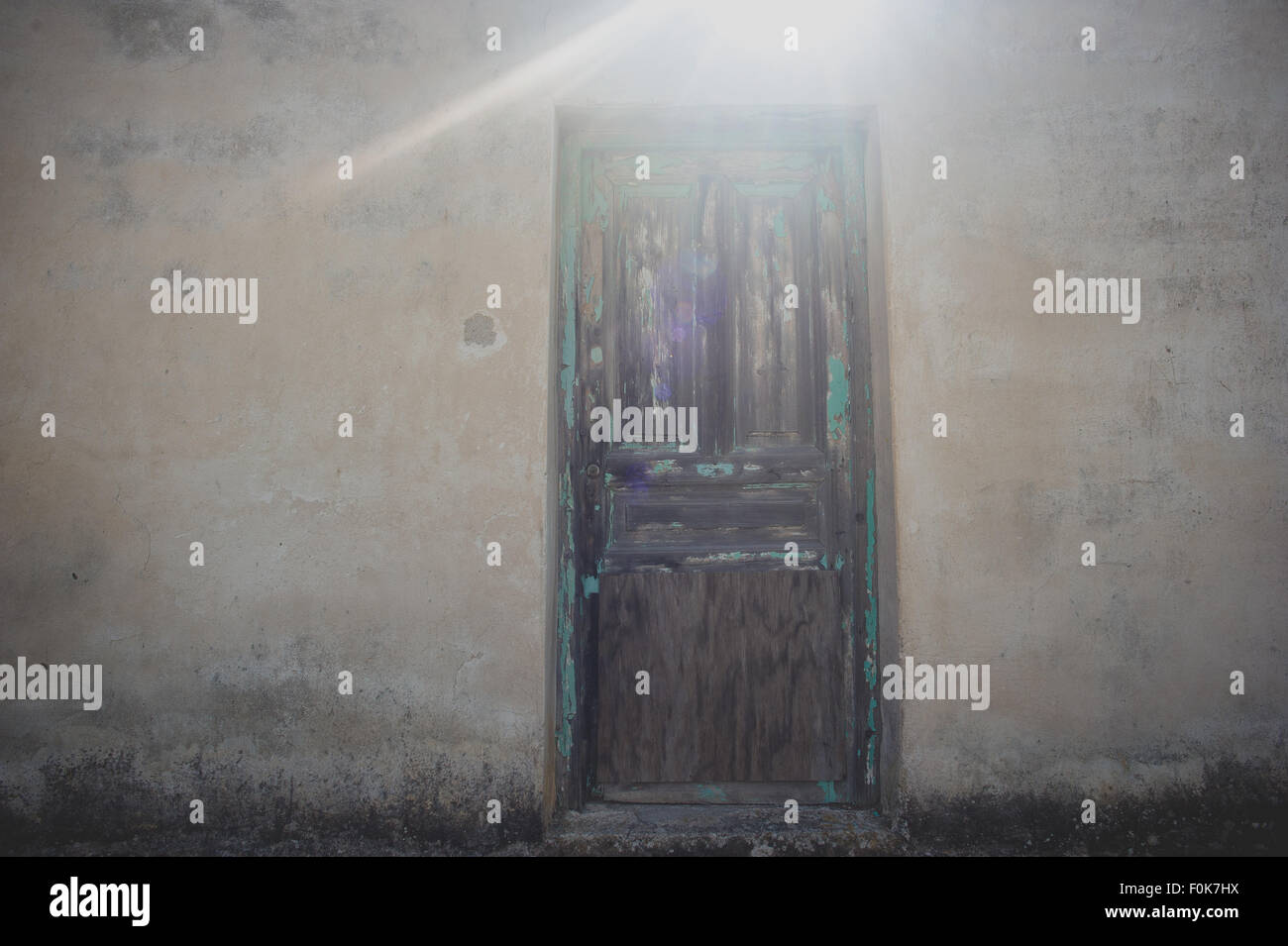 An old door and sunbeam Stock Photo - Alamy