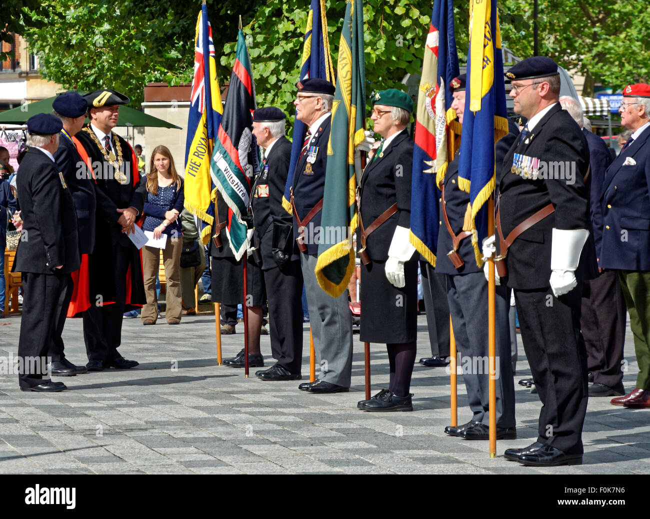 Vj day hi-res stock photography and images - Alamy