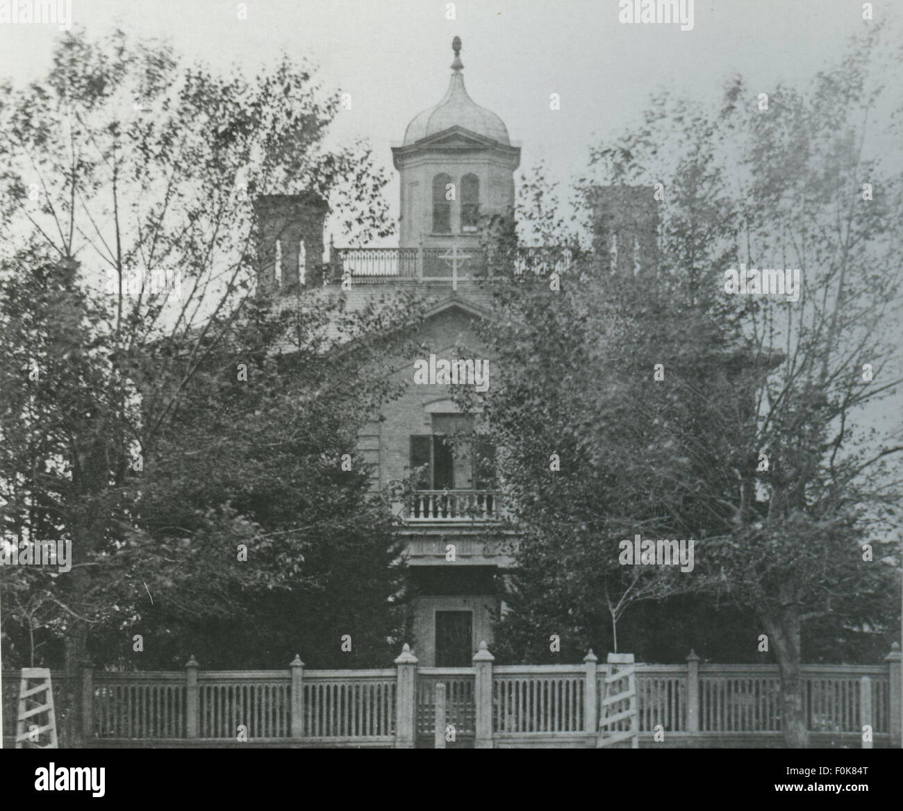 Mount st joseph orphanage motherhouse hi-res stock photography and ...