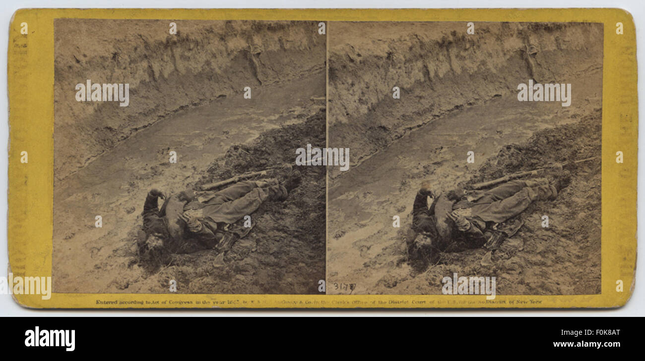 Civil war trench fort mahone hi-res stock photography and images - Alamy