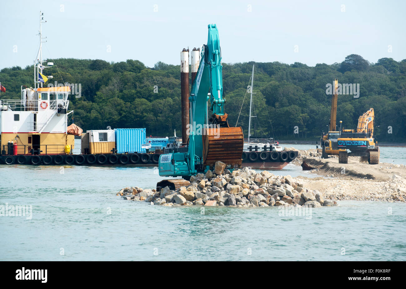 Construction of the breakwater hi-res stock photography and images - Alamy