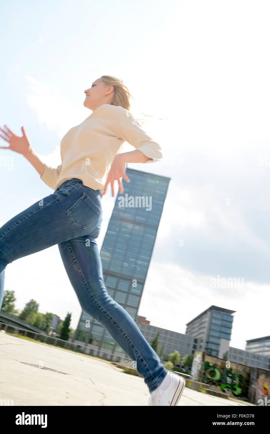 Germany berlin young people jogging hi-res stock photography and images ...