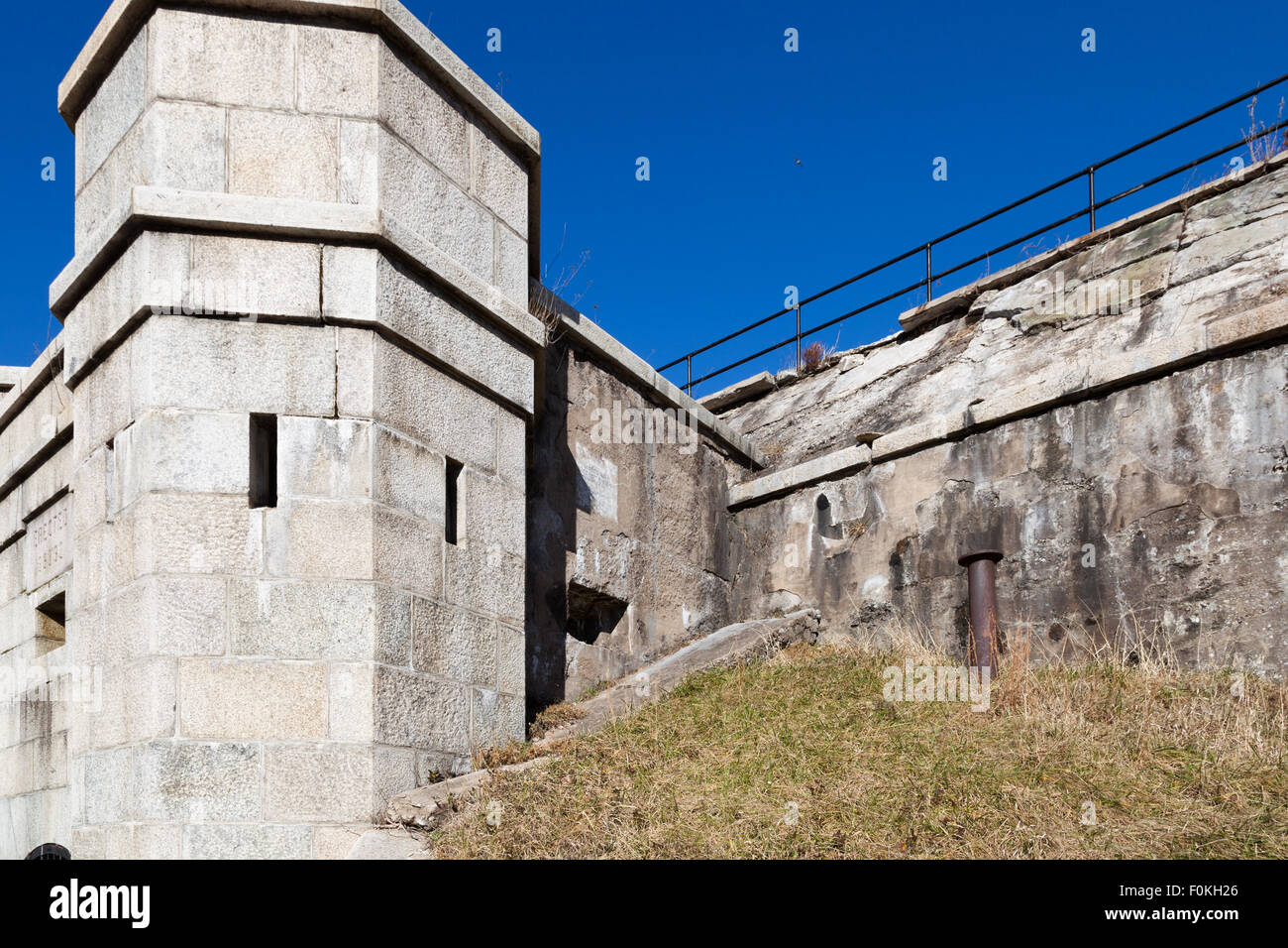 Fort lift hi-res stock photography and images - Alamy