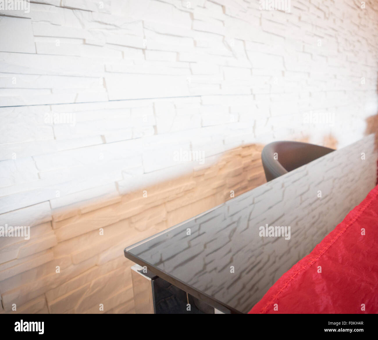 Glass table reflection reflect hi-res stock photography and images - Alamy