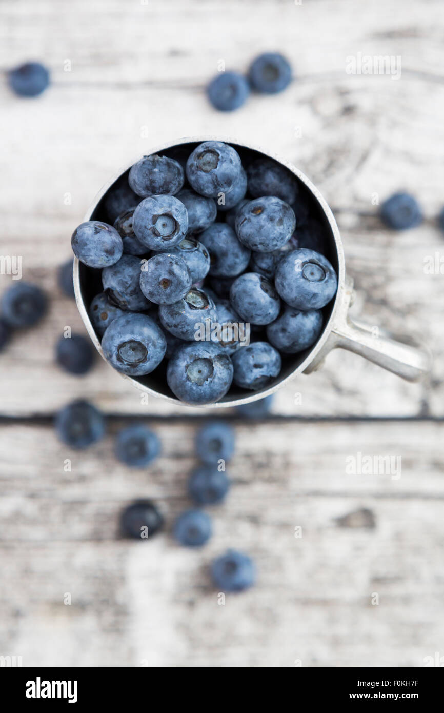 Cup of blueberries Stock Photo - Alamy
