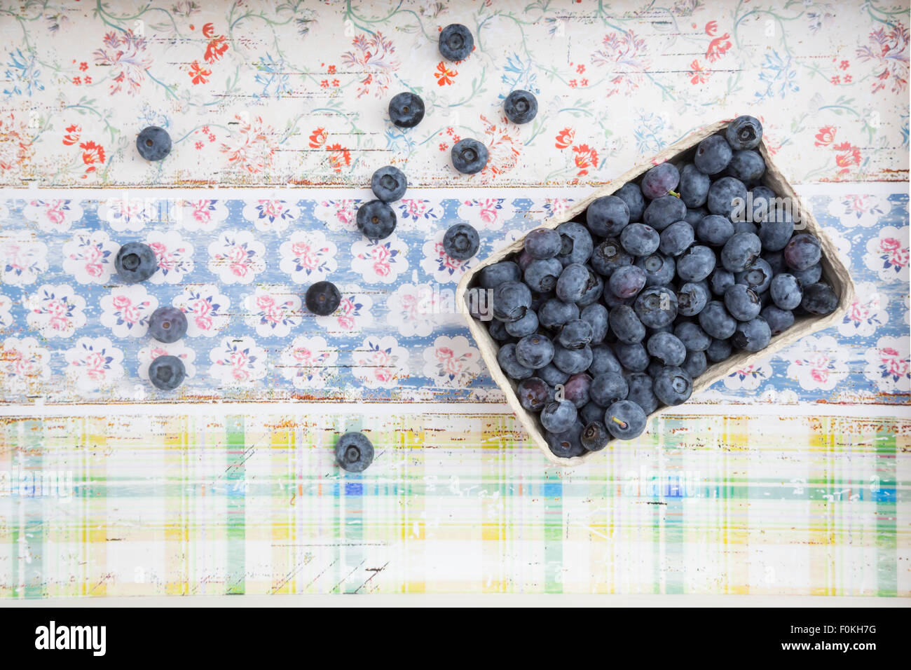 Box of blueberries Stock Photo - Alamy