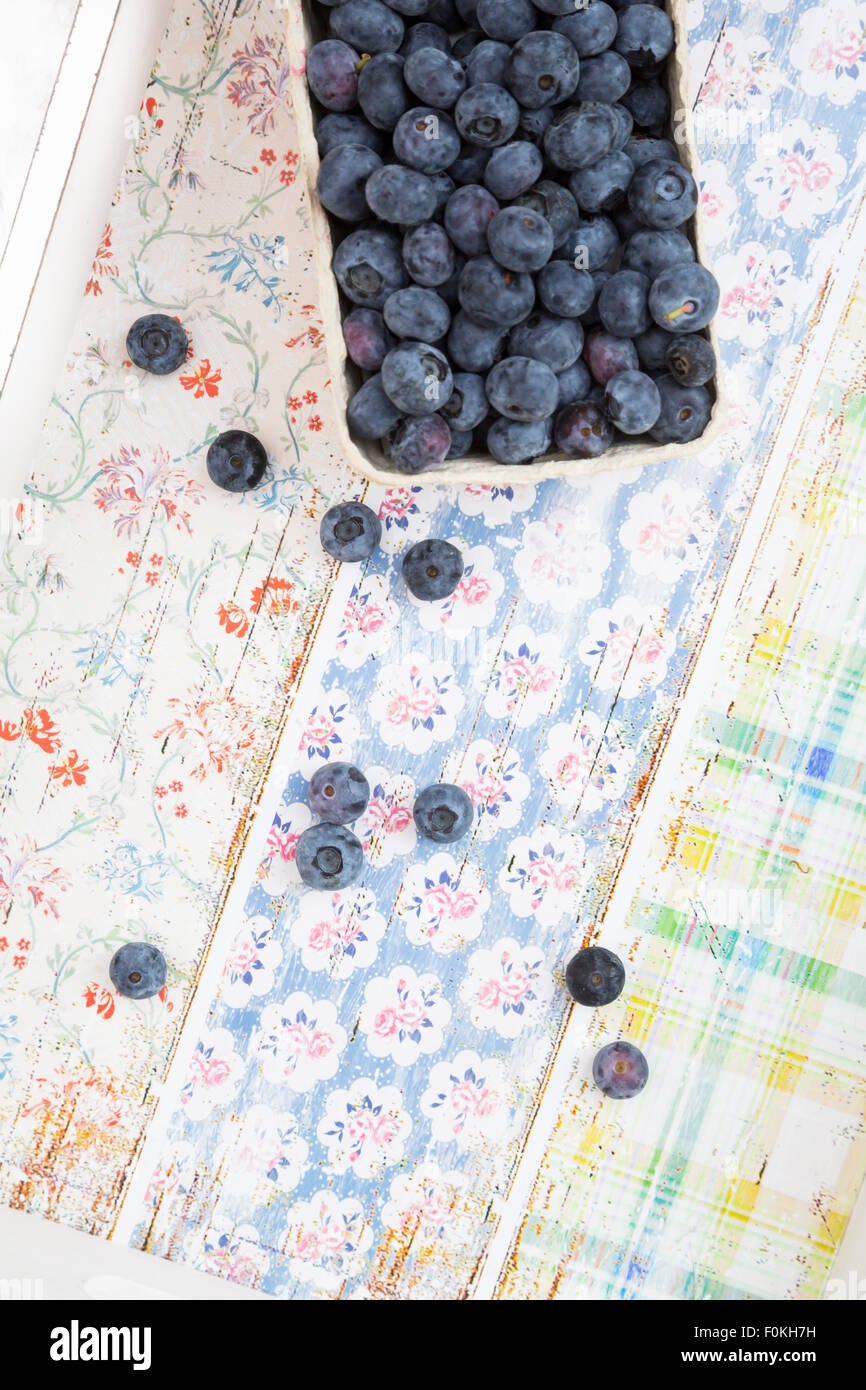 Box of blueberries Stock Photo - Alamy