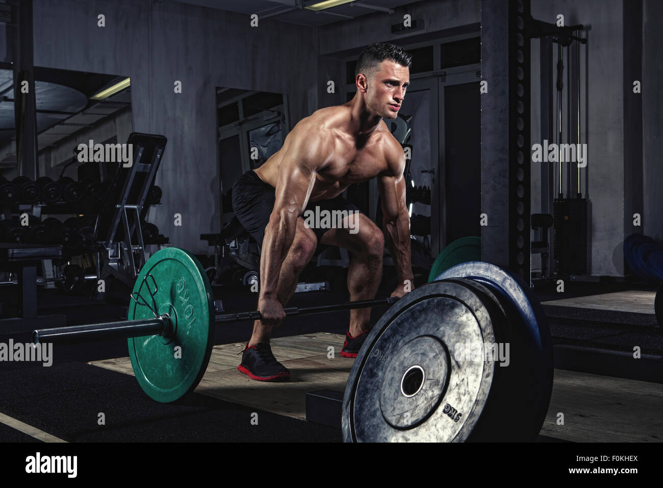 Physical athlete weightlifting Stock Photo - Alamy