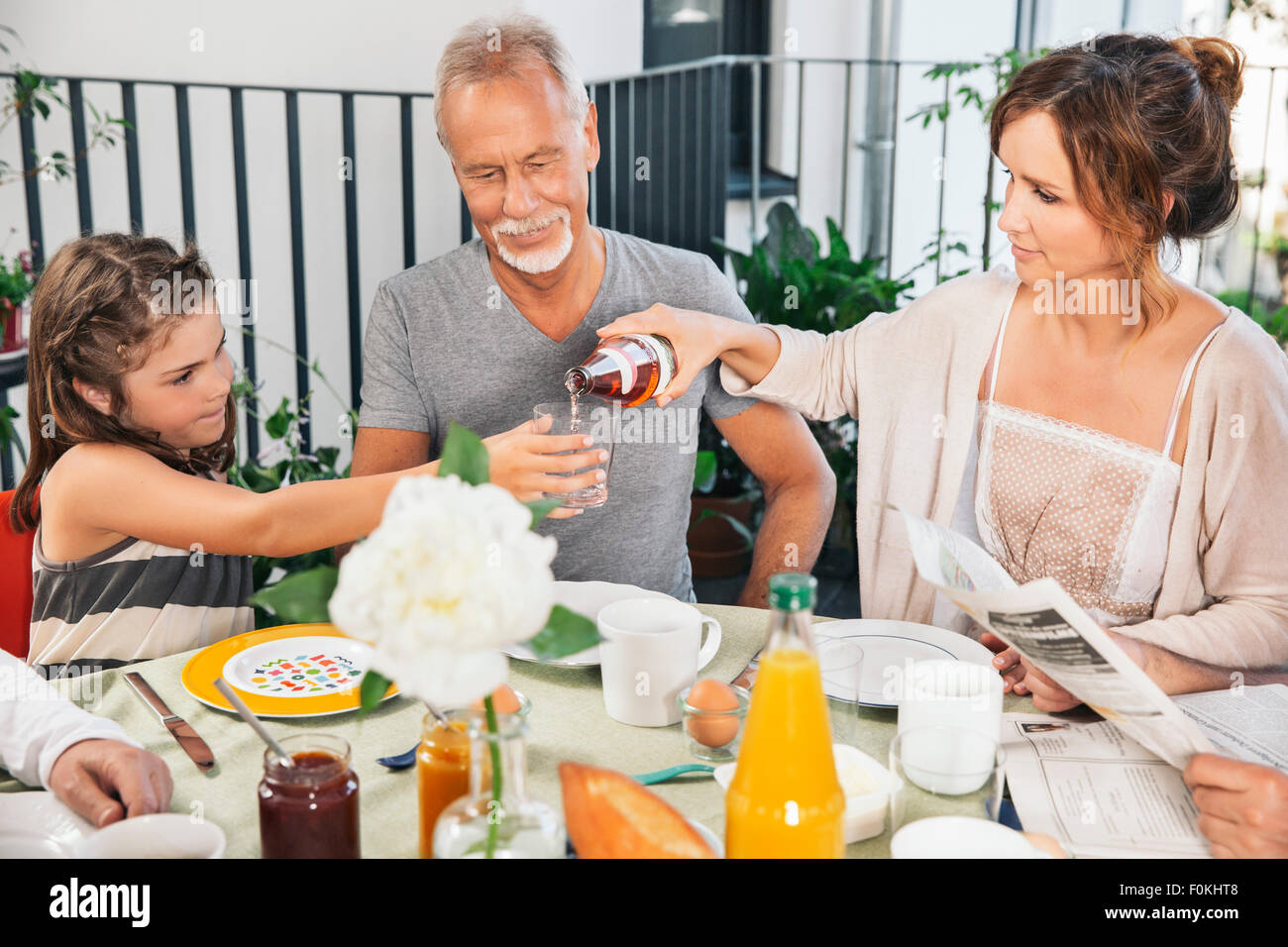 Large family generations hi-res stock photography and images - Alamy
