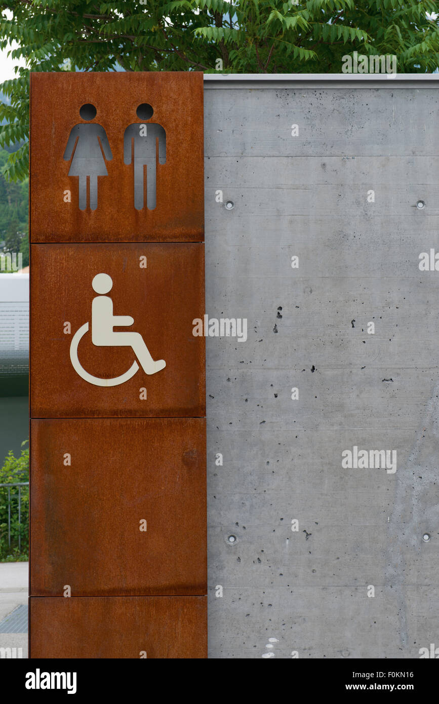 Outdoor public toilet hi-res stock photography and images - Alamy