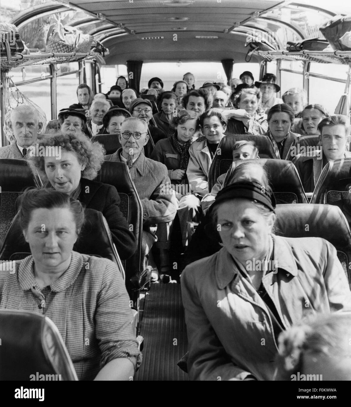 postwar period, refugees, resettlers from the former German eastern ...