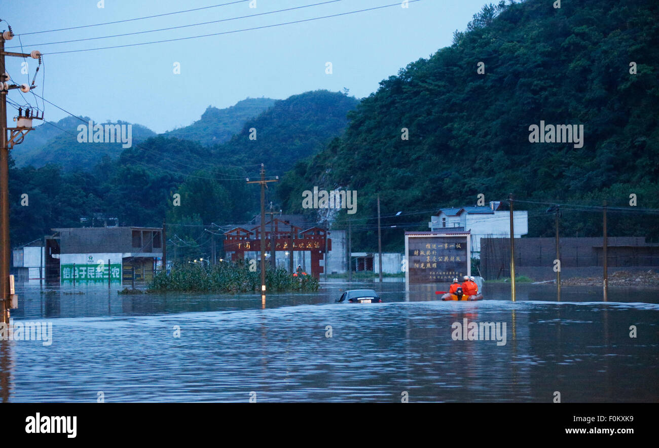 Zhenning, China's Guizhou Province. 18th Aug, 2015. Rescuers evacuate ...