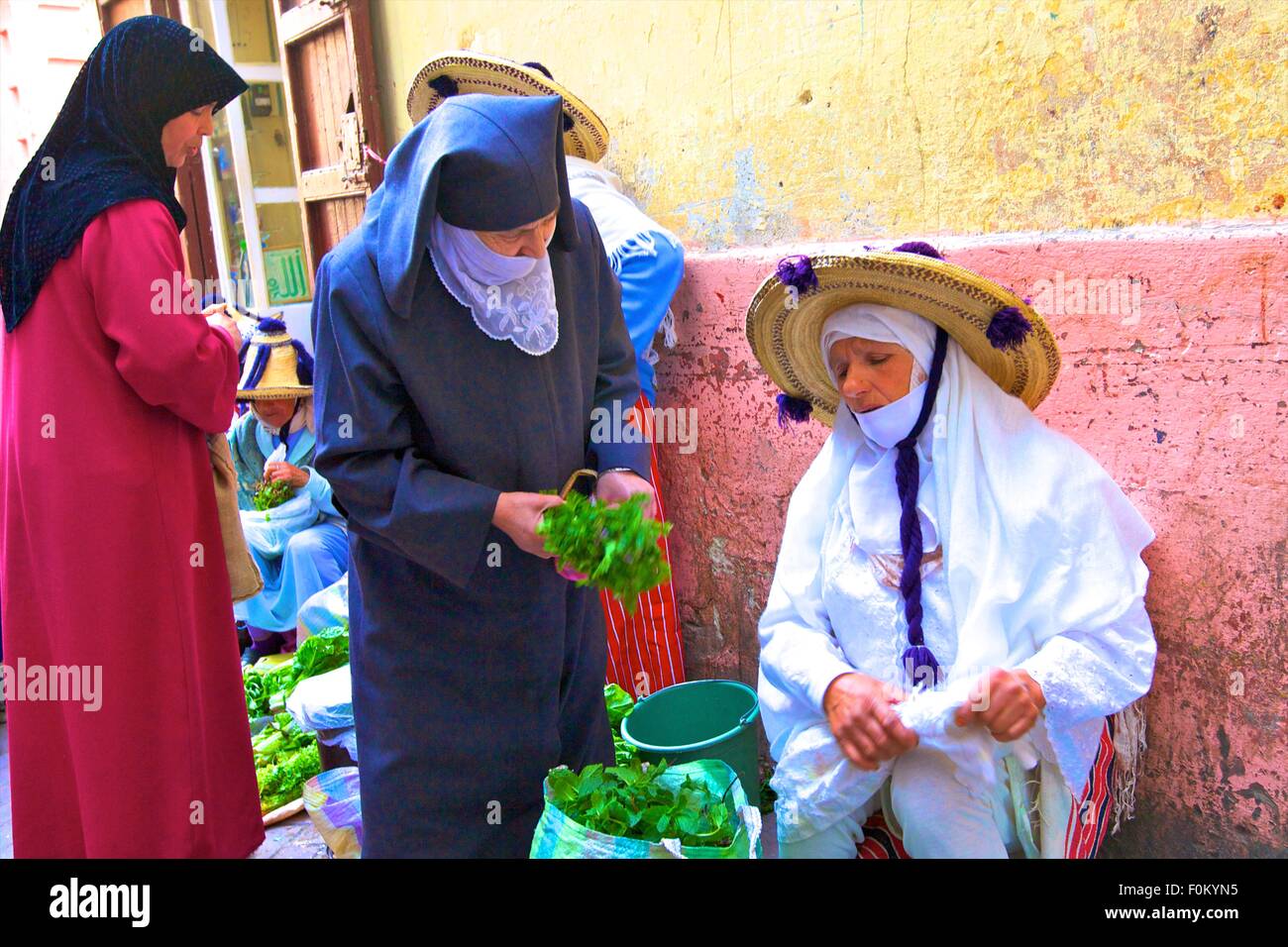 Berber vendors market tangier morocco hi-res stock photography and ...