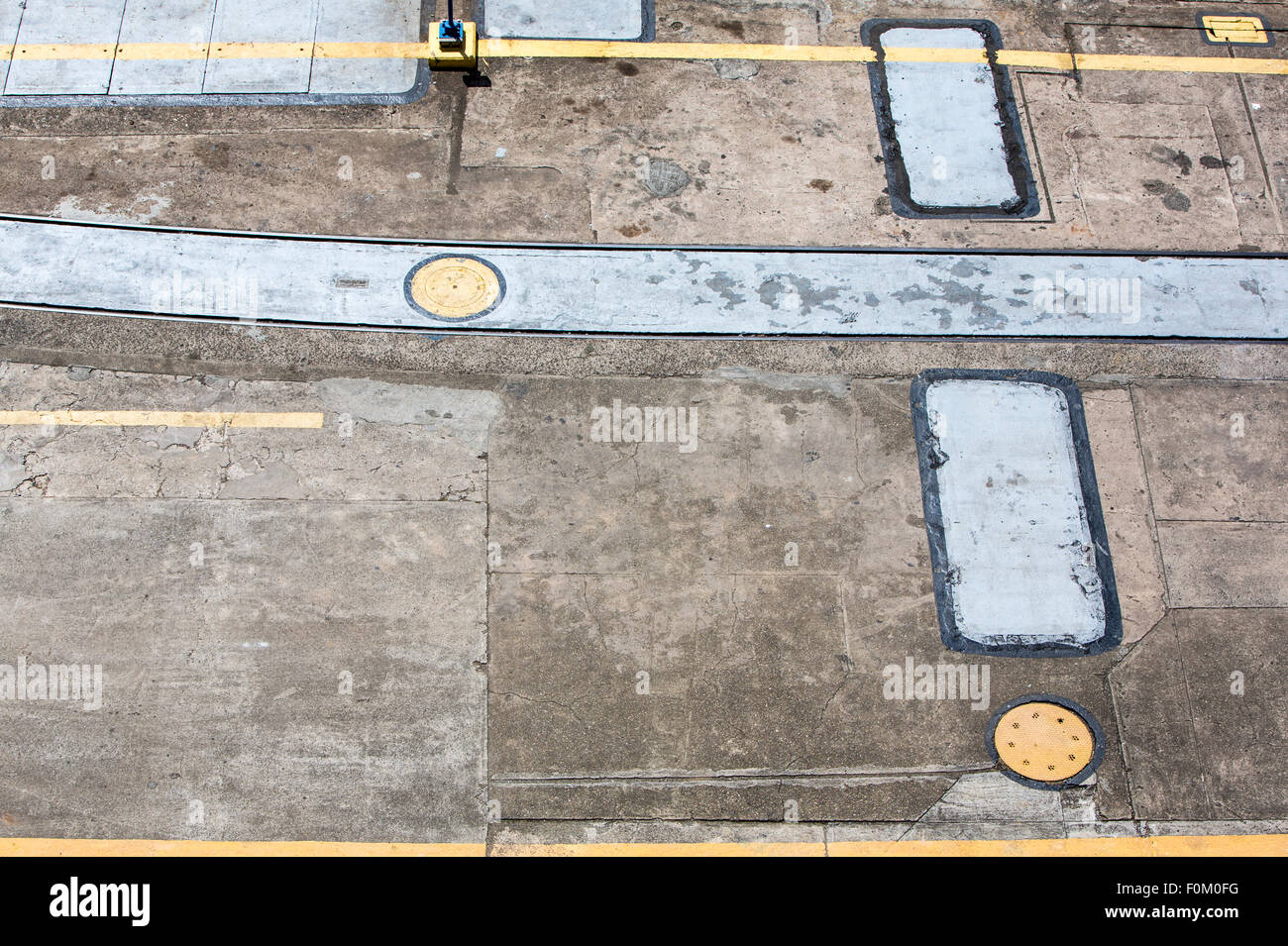 Road ground signs hi-res stock photography and images - Alamy