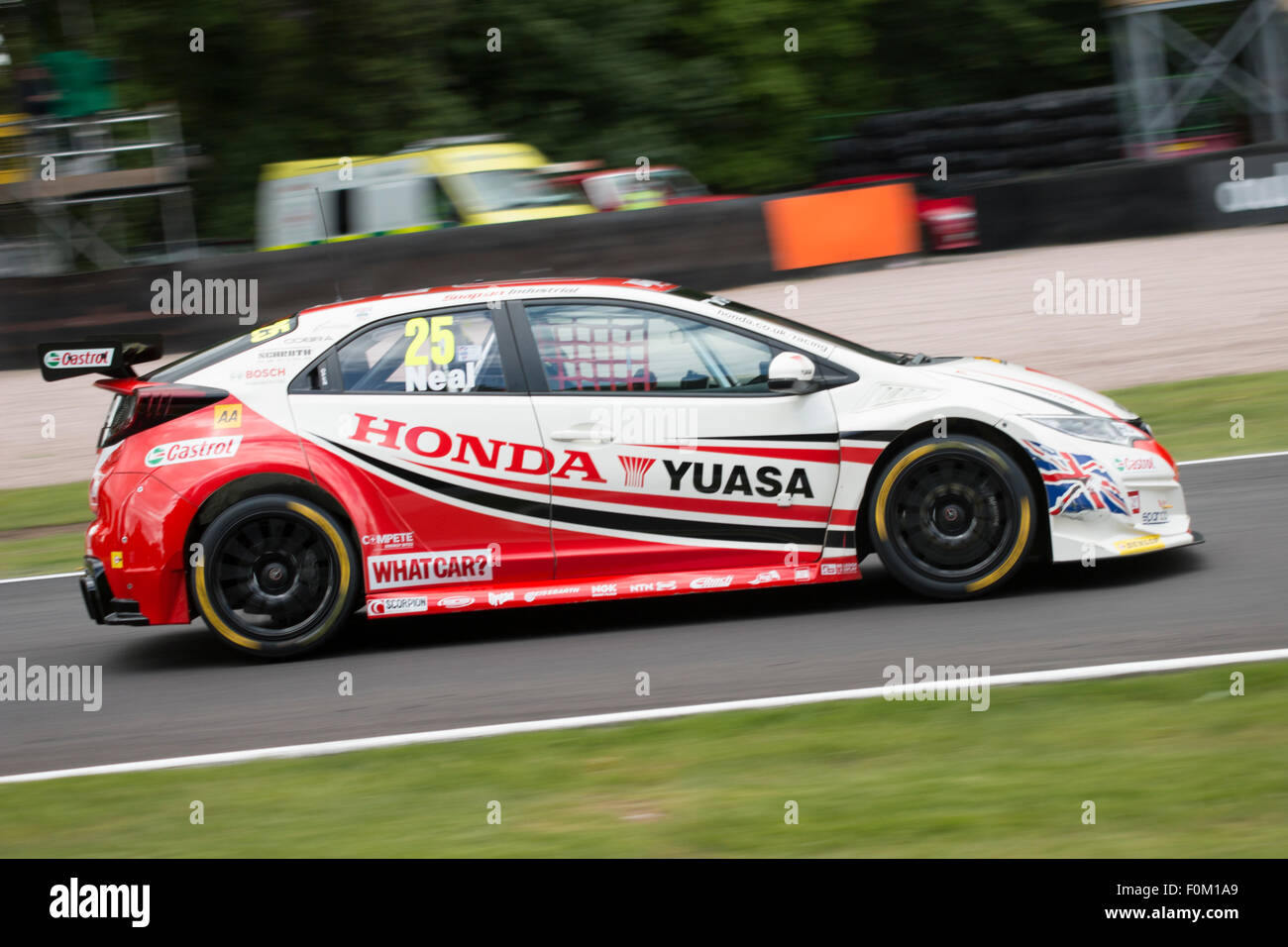 Matt Neal at Druids in his Honda Yuasa Racing Civic Type R Oulton Park ...