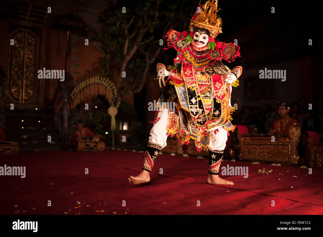 Jauk dance performance, dancer, Ubud Palace, Bali Stock Photo - Alamy