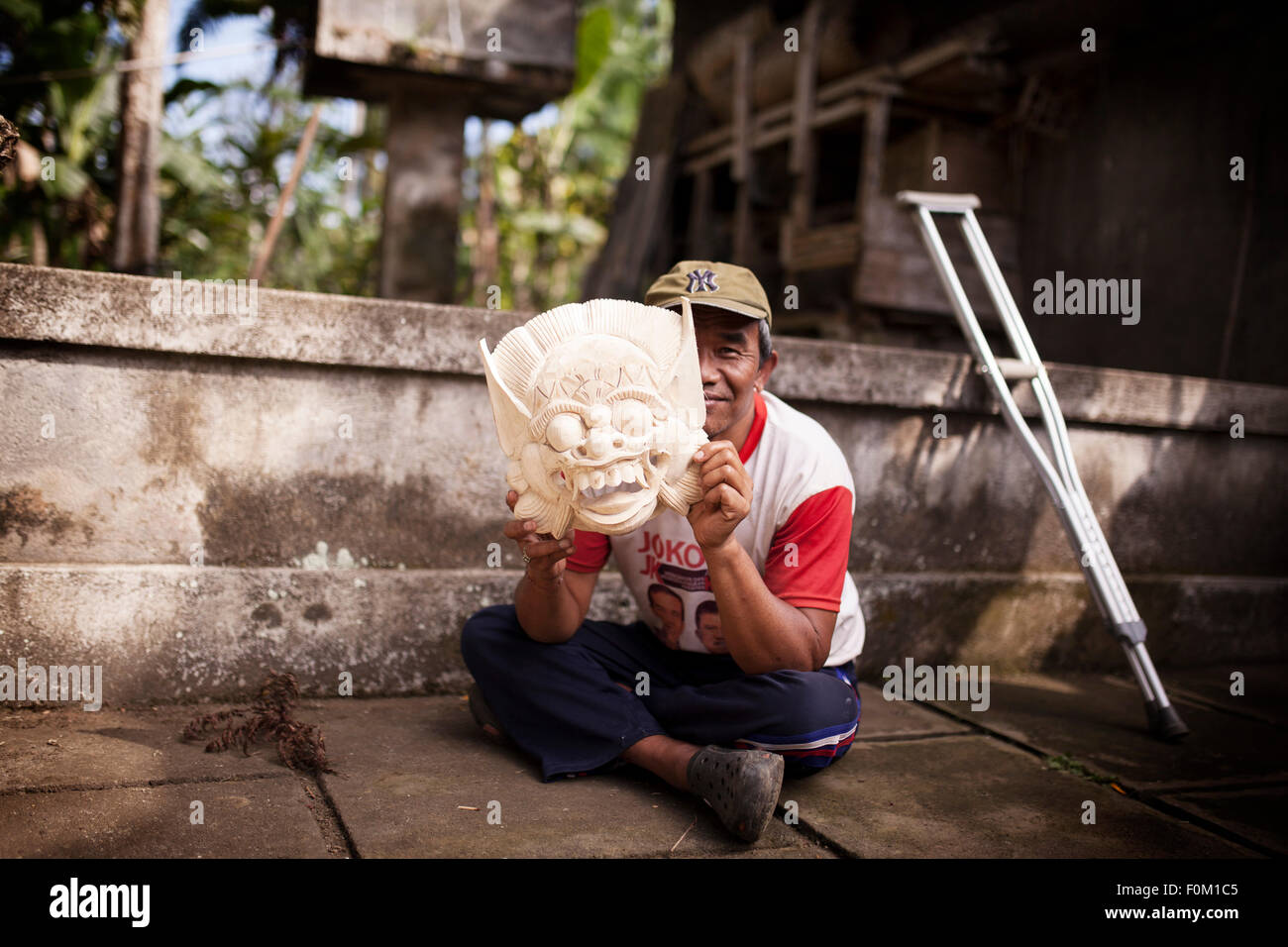 Balinese Barong masks carver, Bali, Barong mask Stock Photo - Alamy