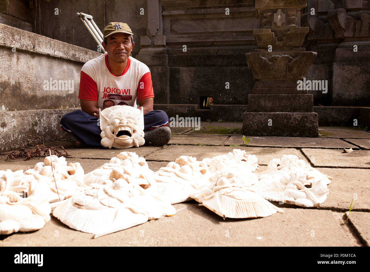 Balinese Barong masks carver, Bali, Barong mask Stock Photo - Alamy