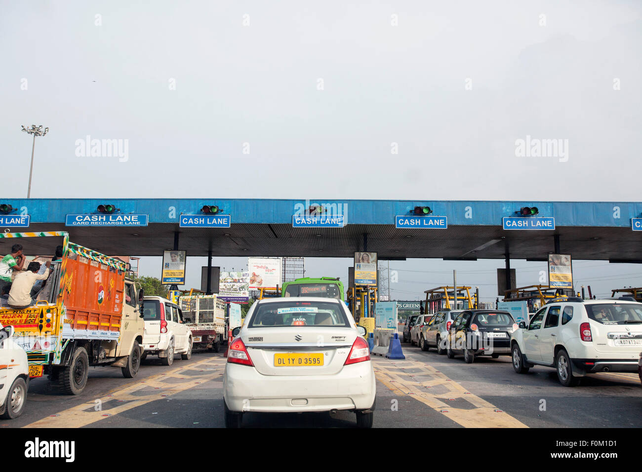Cash lane, highway Stock Photo - Alamy
