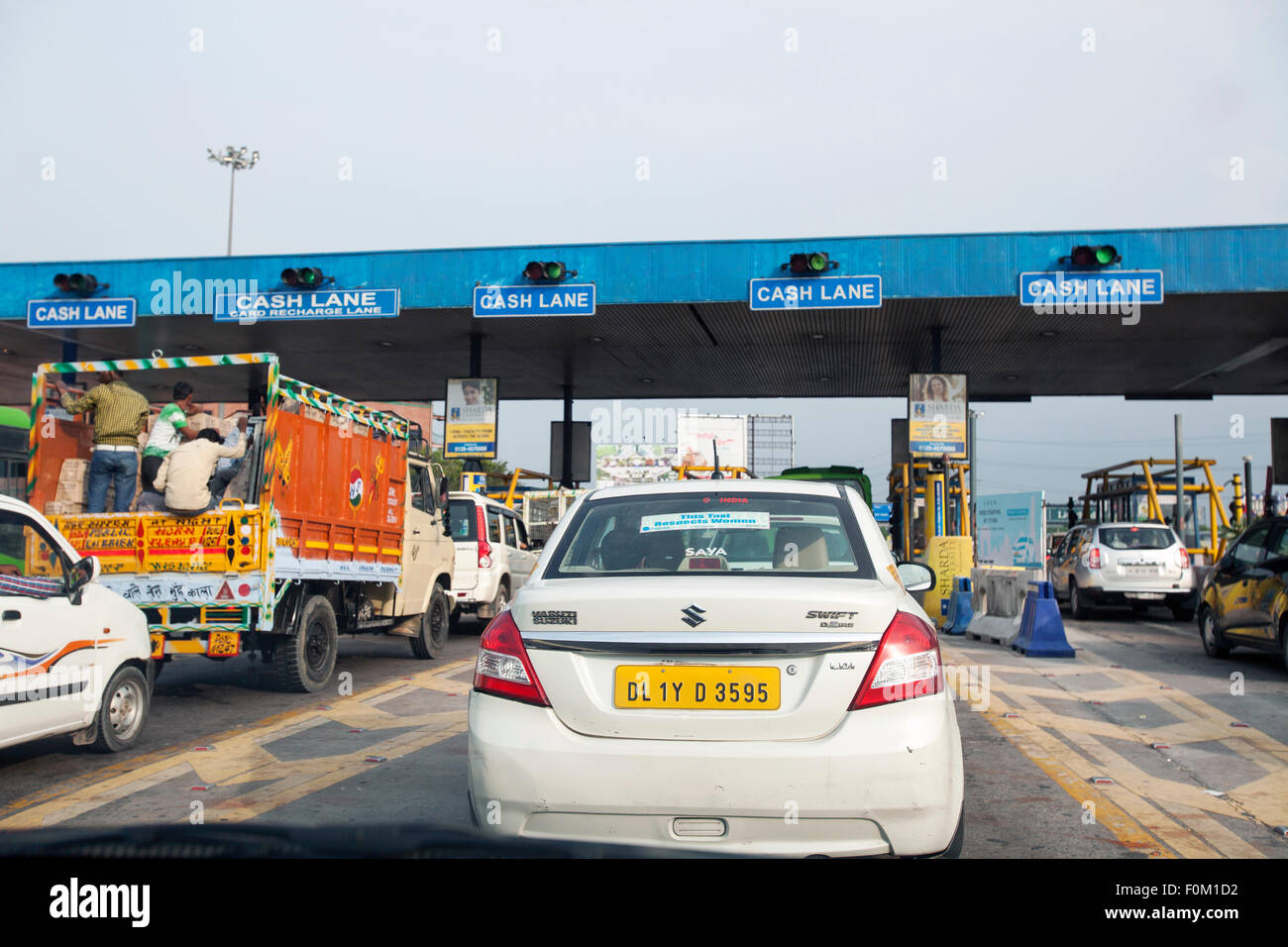Cash lane, highway Stock Photo - Alamy