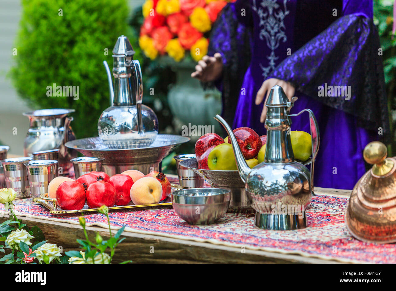Medieval food banquet hi-res stock photography and images - Alamy