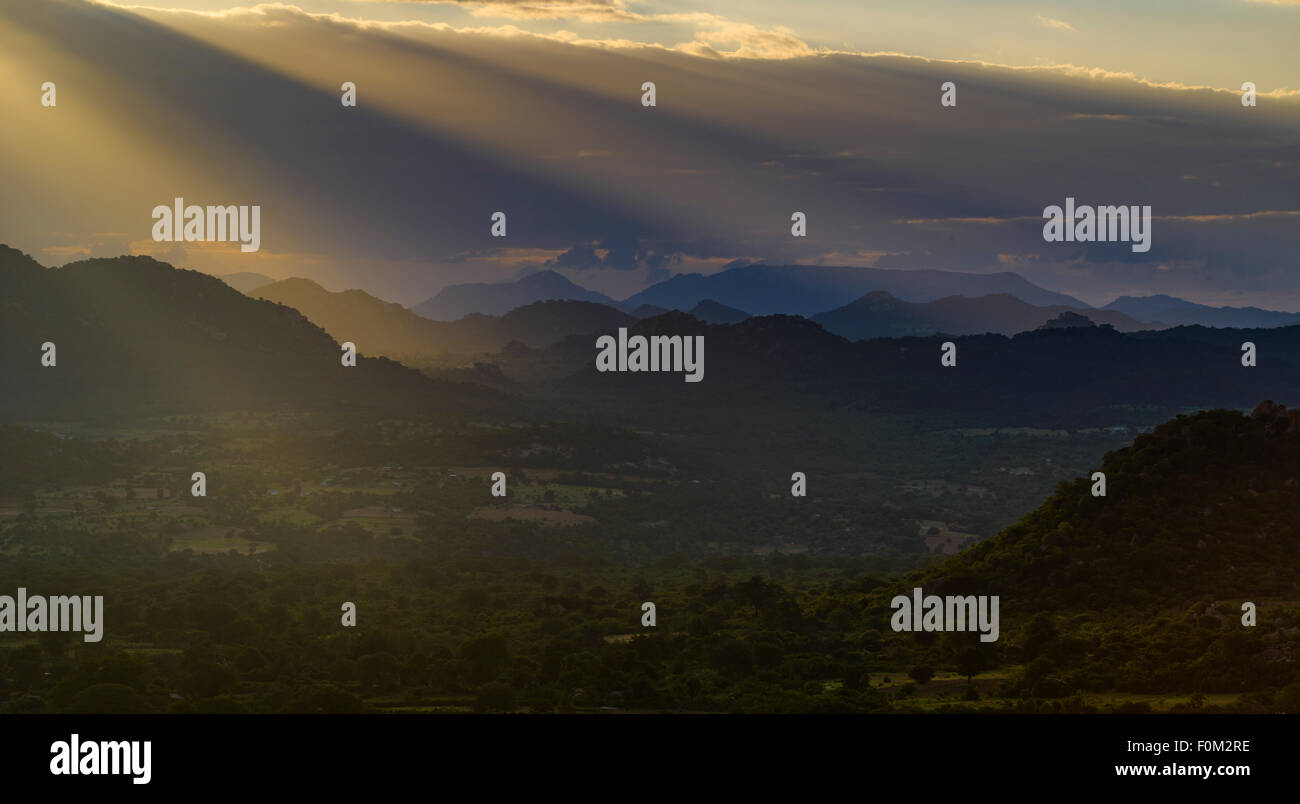 Rural zimbabwe hi-res stock photography and images - Alamy