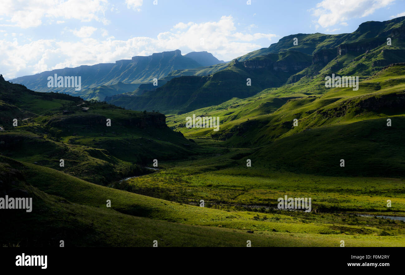 Drakensberg mountain massif hi-res stock photography and images - Alamy