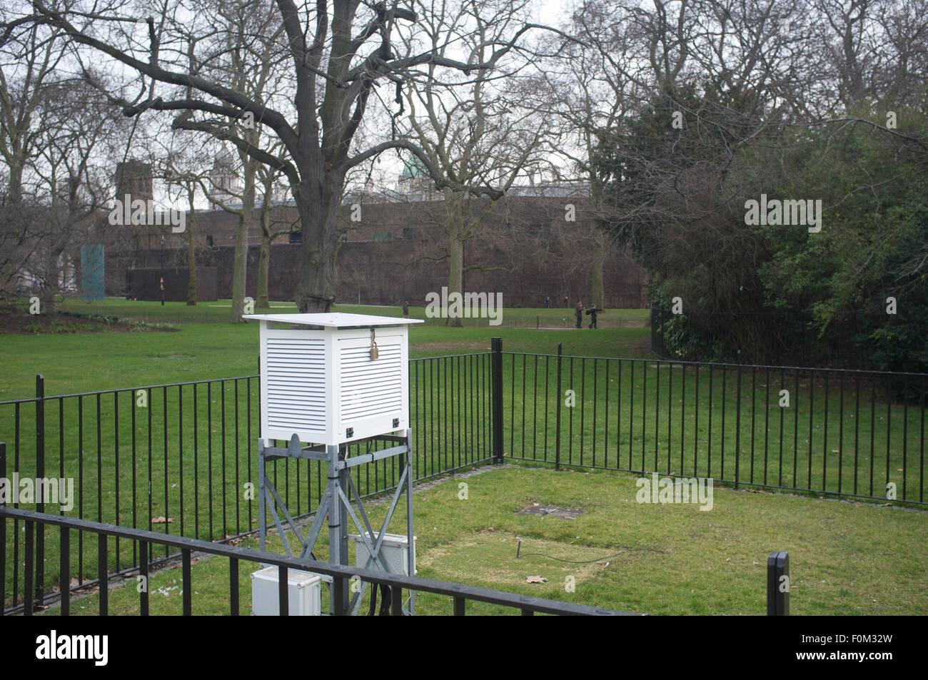 Stevenson screen hi-res stock photography and images - Alamy