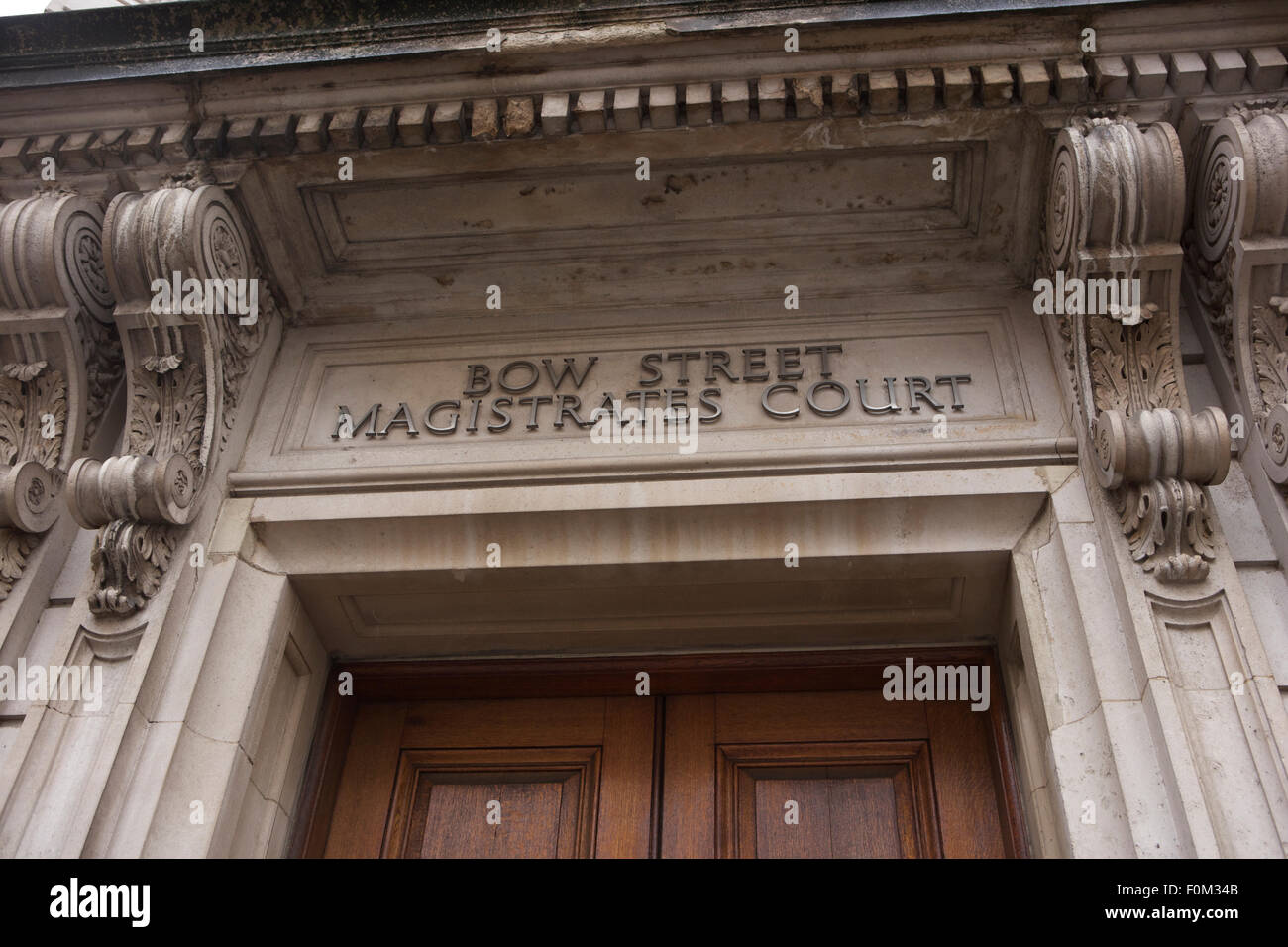 Magistrates court sign hi-res stock photography and images - Alamy
