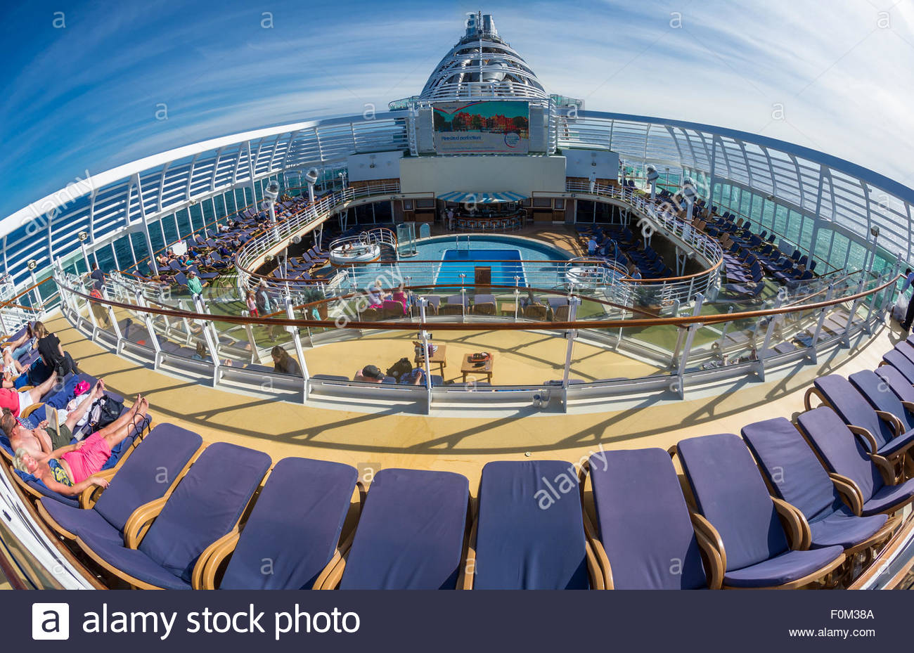 Azura Cruise Ship P&o Stock Photos & Azura Cruise Ship P&o Stock Images ...