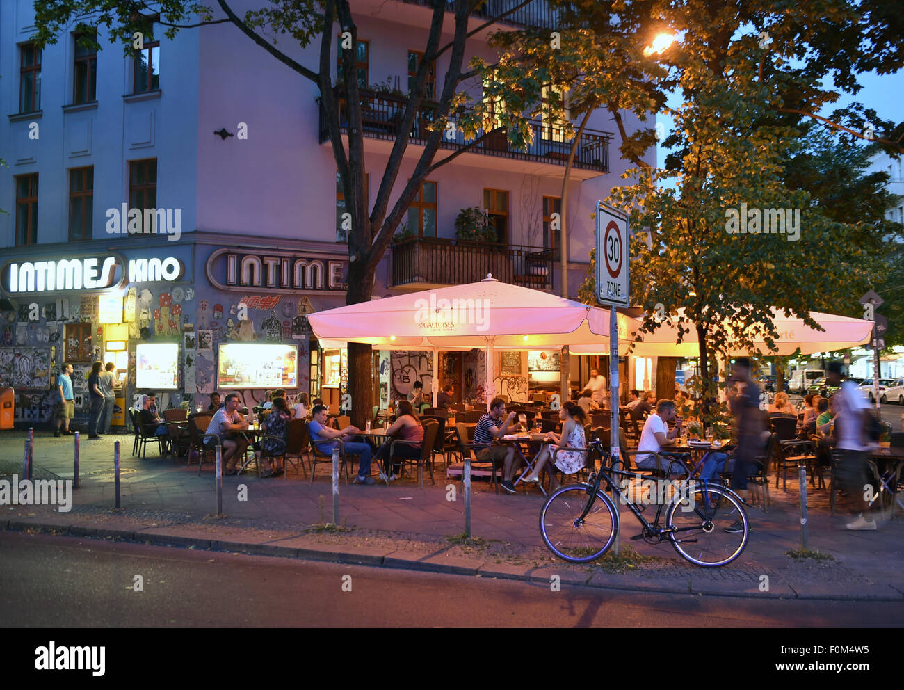 Berlin vibe hi-res stock photography and images - Alamy