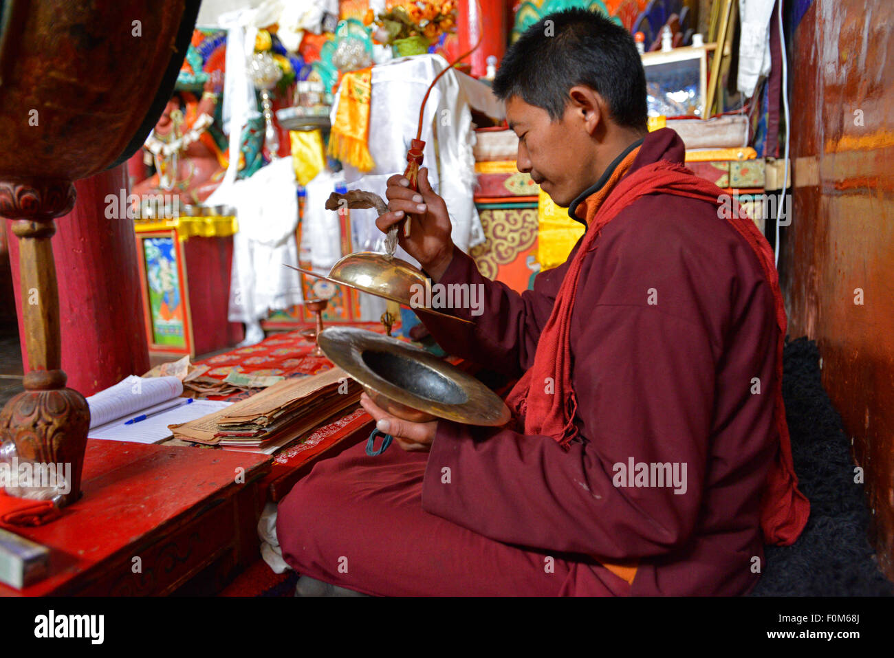 India Jammu Kashmir Ladakh Hemis Monastery Monks in prayer Stock Photo ...