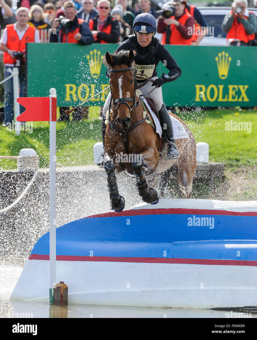 Pippa Funnell and SECOND SUPREME - cross country phase - Mitsubishi ...