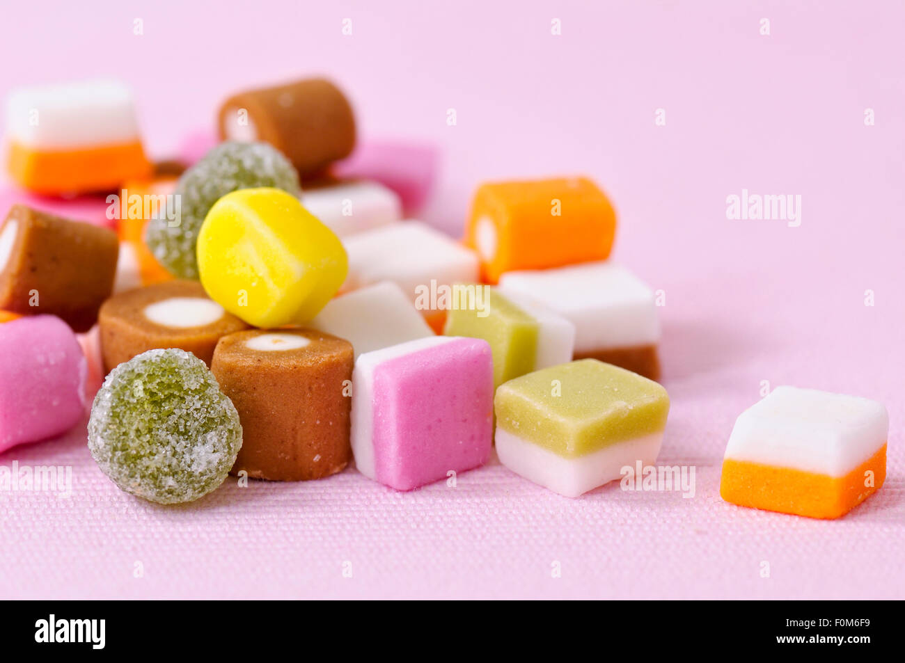 Dolly mixtures hi-res stock photography and images - Alamy