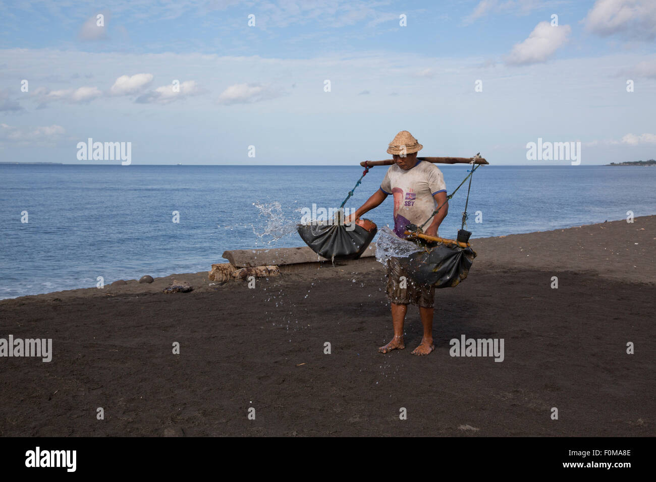 Traditional salt hi-res stock photography and images - Alamy