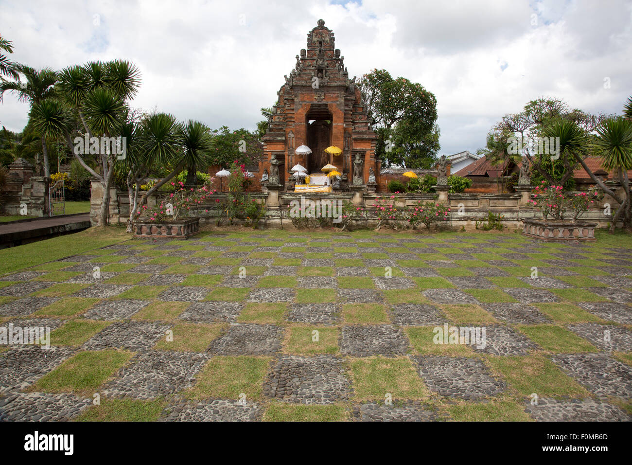 The Royal Courts of Justice in Klungkung Bali Stock Photo - Alamy