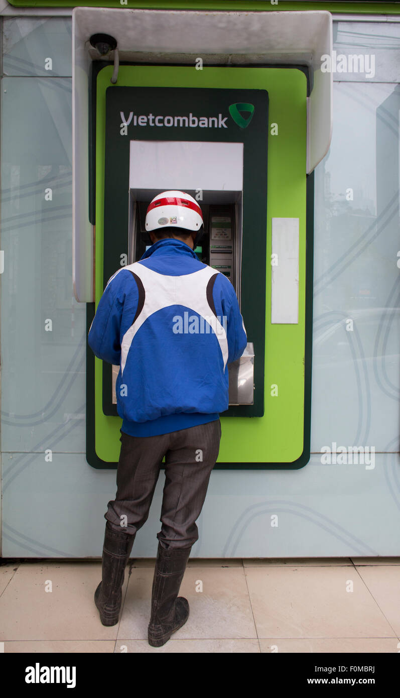 Withdraw money atm hi-res stock photography and images - Alamy